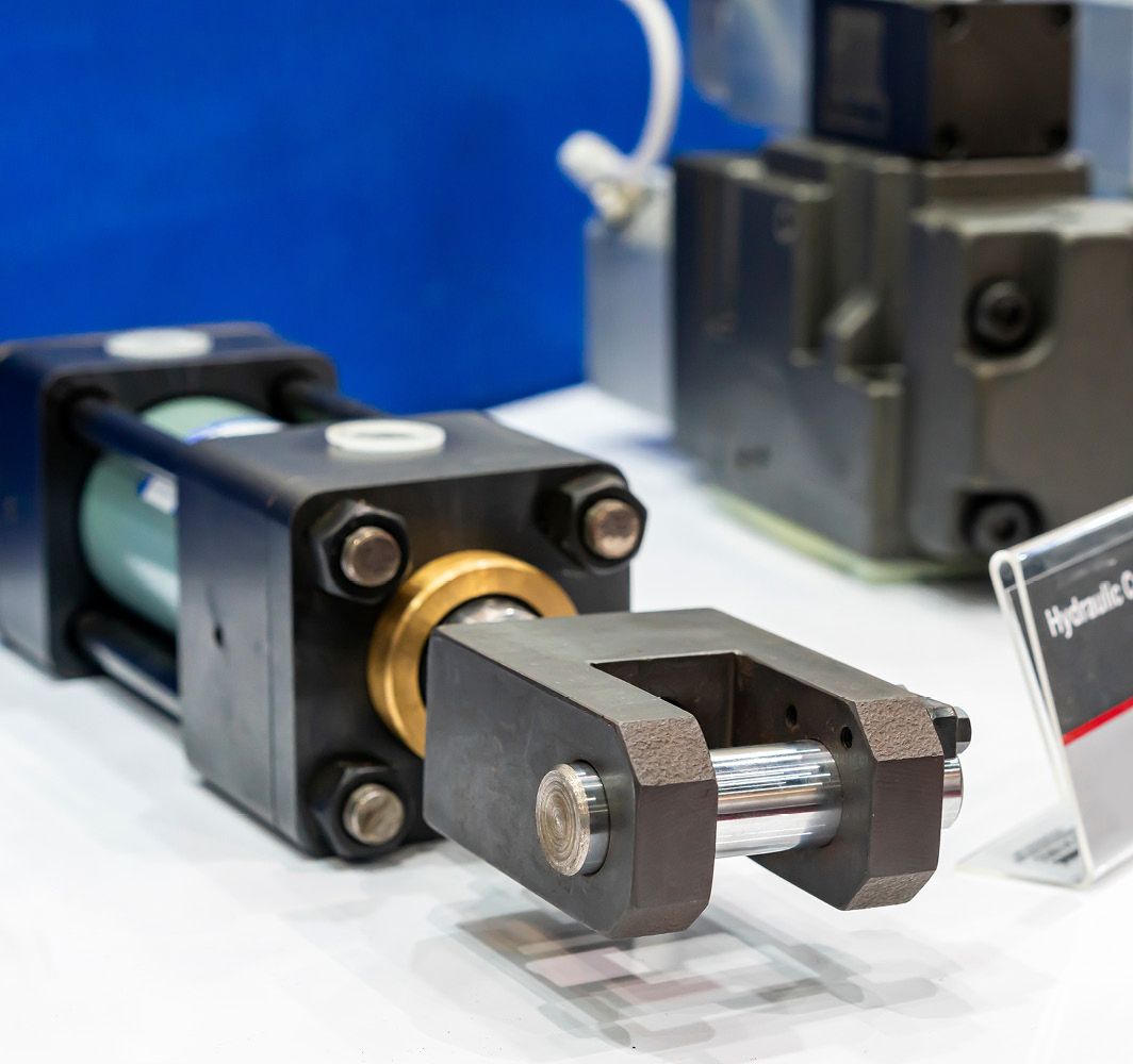 Hydraulic & pneumatic elements | Heinze & Streng GmbH